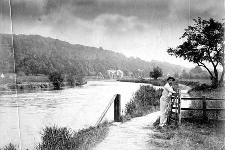 Rod Eyot, Henley - WHERE THAMES SMOOTH WATERS GLIDE